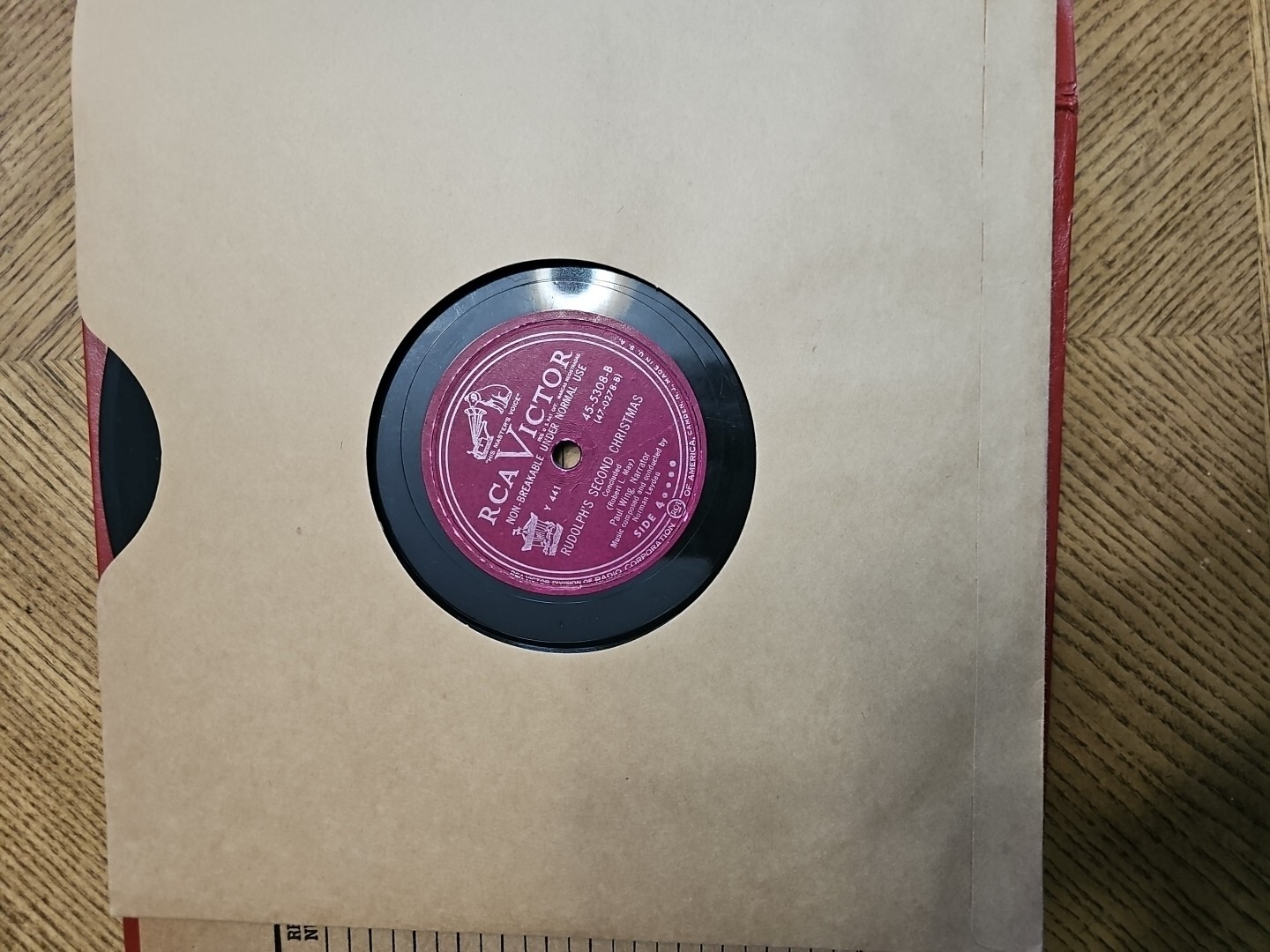 Vintage Record Album Book Filled With 10 Collectable Vintage 78 RPMs ...