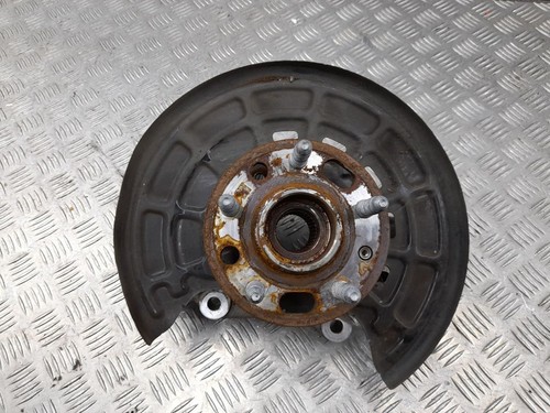 Chevrolet Camaro 2017 Hinten rechts Radnabe Hinterrad 13591193 Benzin ...