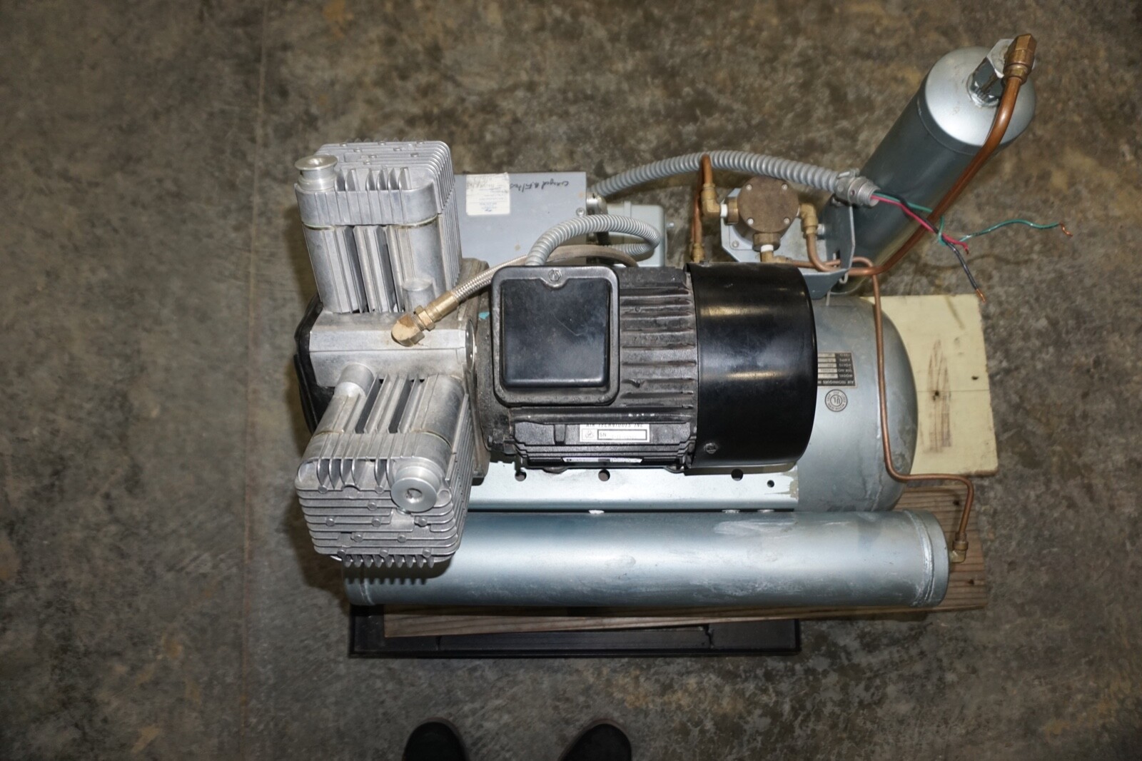 Used Air Techniques Air Star AS 2-2 Dual Head Dental Air Compressor for ...