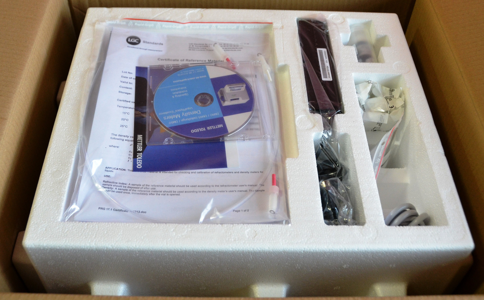 Mettler Toledo DM40 Digital Density Meter LiquiPhysics Excellence ...