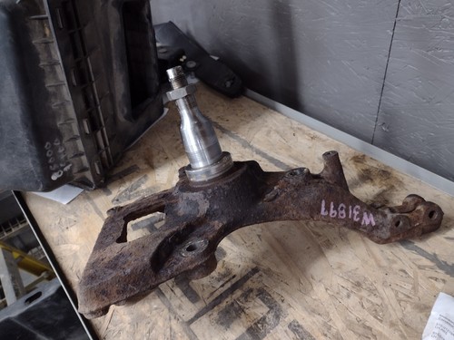 1995-1997 Ford Ranger Driver Left LH Front Spindle Knuckle Assembly ...