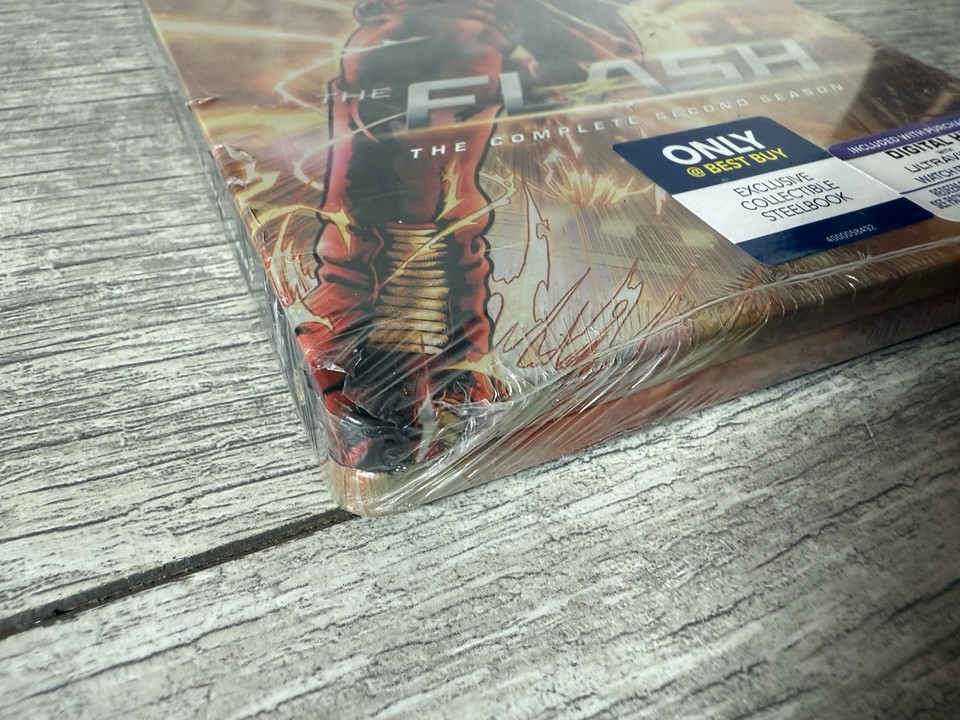 NEW* The Flash: The Complete Season 2 Blu-ray Best Buy Exclusive ...