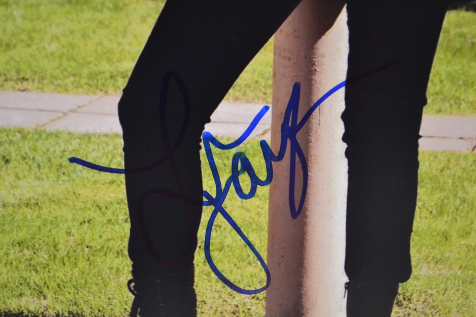 Alexis Jayde Burnett Singer Autographed 11x14 Photo w/COA WWE43-8 | eBay