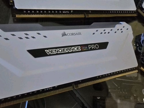 ASUS Maximus X Code Motherboard, i7 8700k CPU, Corsair Vengeance Pro ...