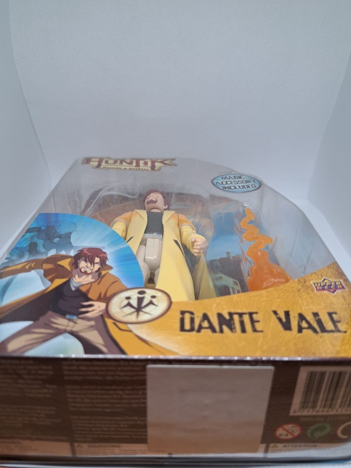 HUNTIK Secrets & Seekers. Dante Vale, Defoe & Zhalia Moon Figures ...