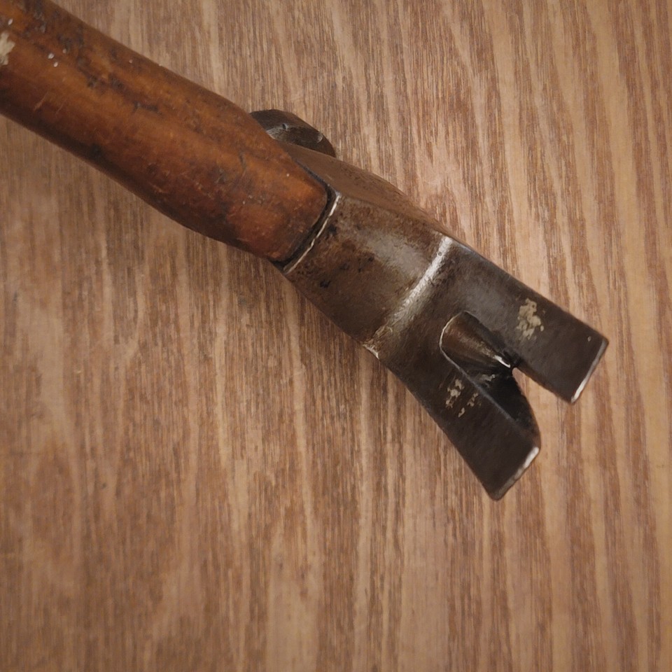 Vintage Stanley Bell Face Straight Claw Hammer - Old Tool | eBay