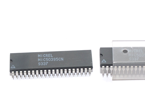 Six Decade Counter / Display Decoder Gehäuse Micrel Typ MIC50395CN, DIP ...