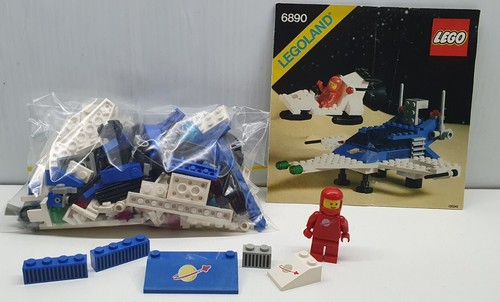 Lego 6890 Classic Space Cosmic Cruiser 1982 Manual Complete Minifigure ...