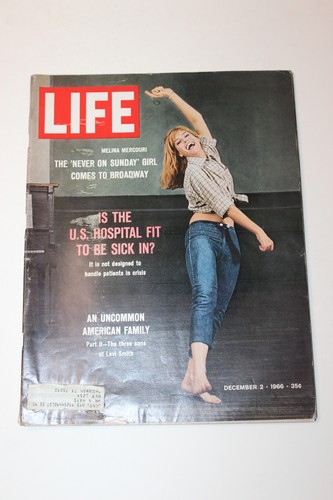 Life Magazine Dec 2 1966/LBJ/Notre Dame Football/US Hospitals/Melina ...