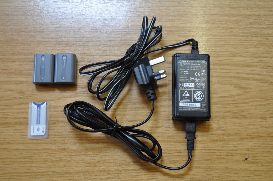 Sony DCR-HC30E Digital Video Camera Recorder complete with soft case ...