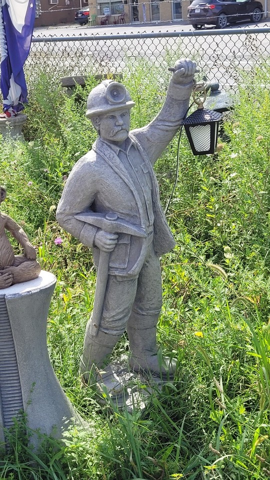 Concrete MINER OR FIREMAN STATUE/lantern.Sturdy aluminum wired lantern ...