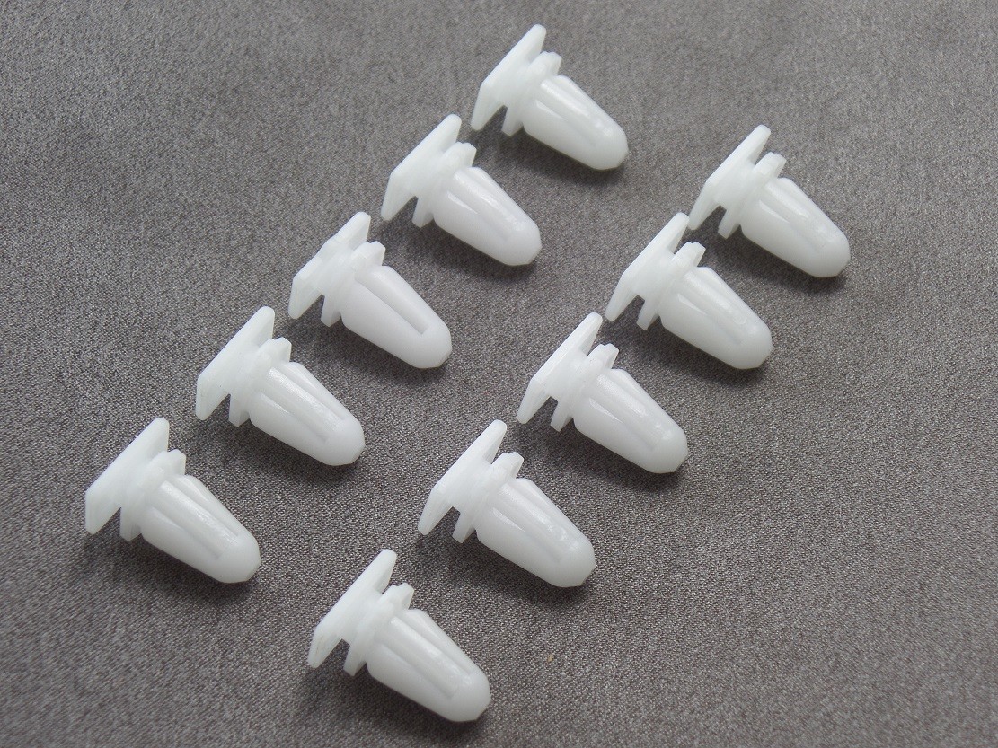 10x Einstiegsleisten Klammern Zierleisten Clips BMW E21 E23 E30 E36 ...