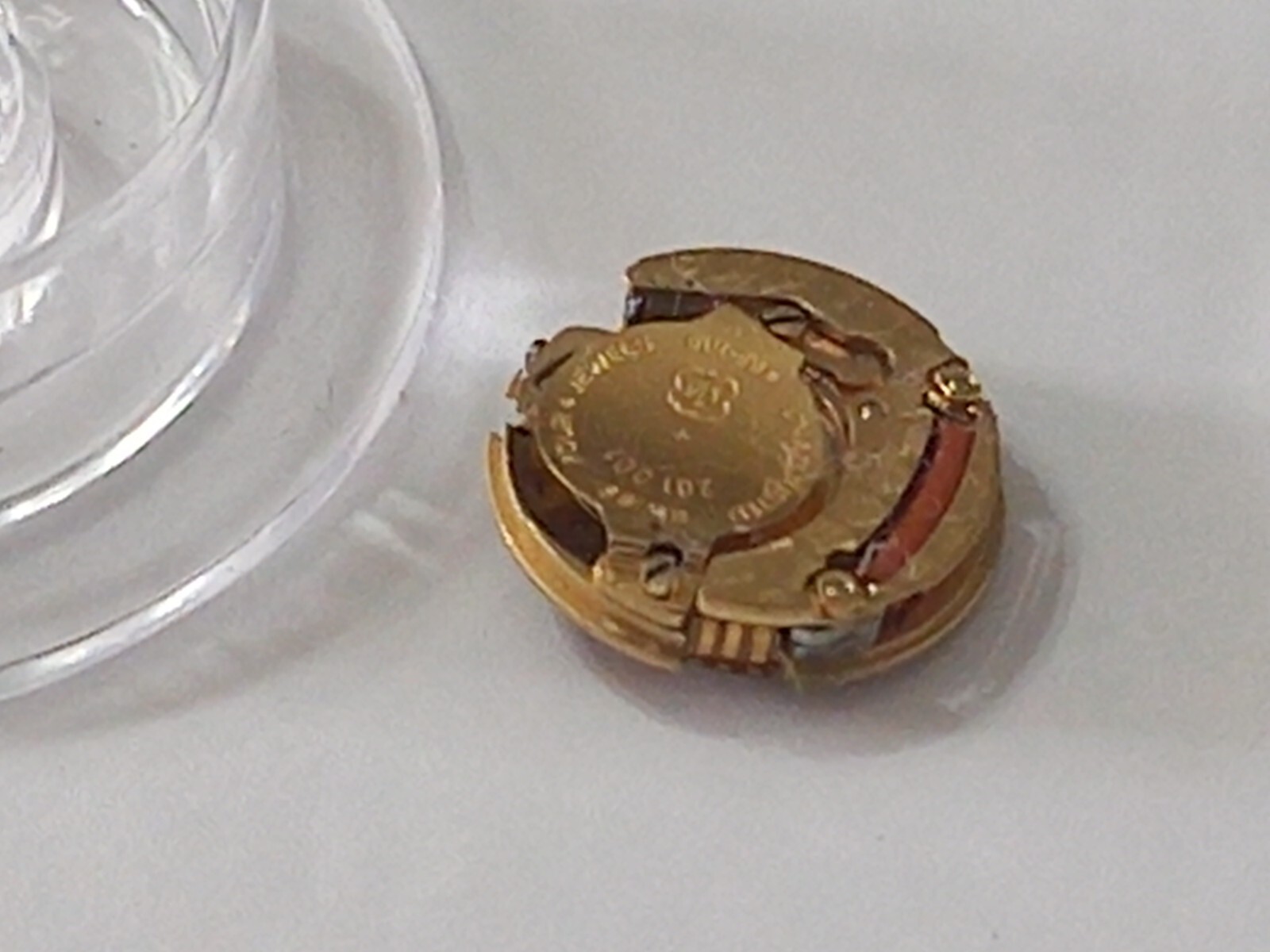 ETA 201.001 QUARTZ MOVEMENT SWISS MADE FOR PARTS REPPAIR - NOT WORKING ...