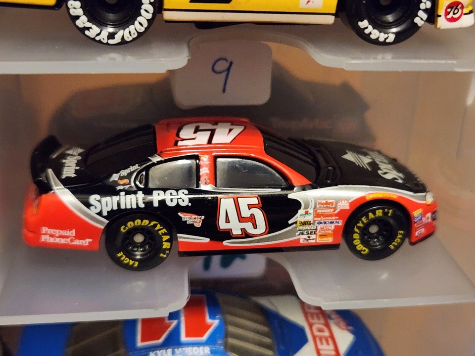 NASCAR action racing champions (case #190) hot wheels Revell PLASTIC ...