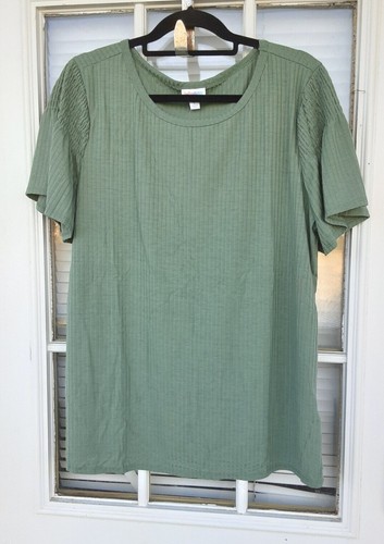 NWT LuLaRoe Size L Large Stephanie Flutter Smock Sleeve Top Solid Green ...