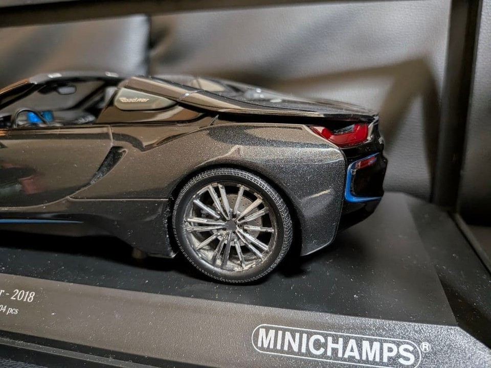 BMW i8 Roadster 2018 Limited Edition Miniature Car Collectible Model ...