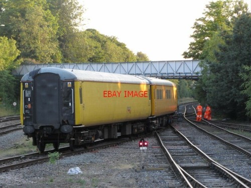 PHOTO CLASS 73 73201 DERAILED AT ANDOVER ON THE LUDGERSHALL BRANCH ...