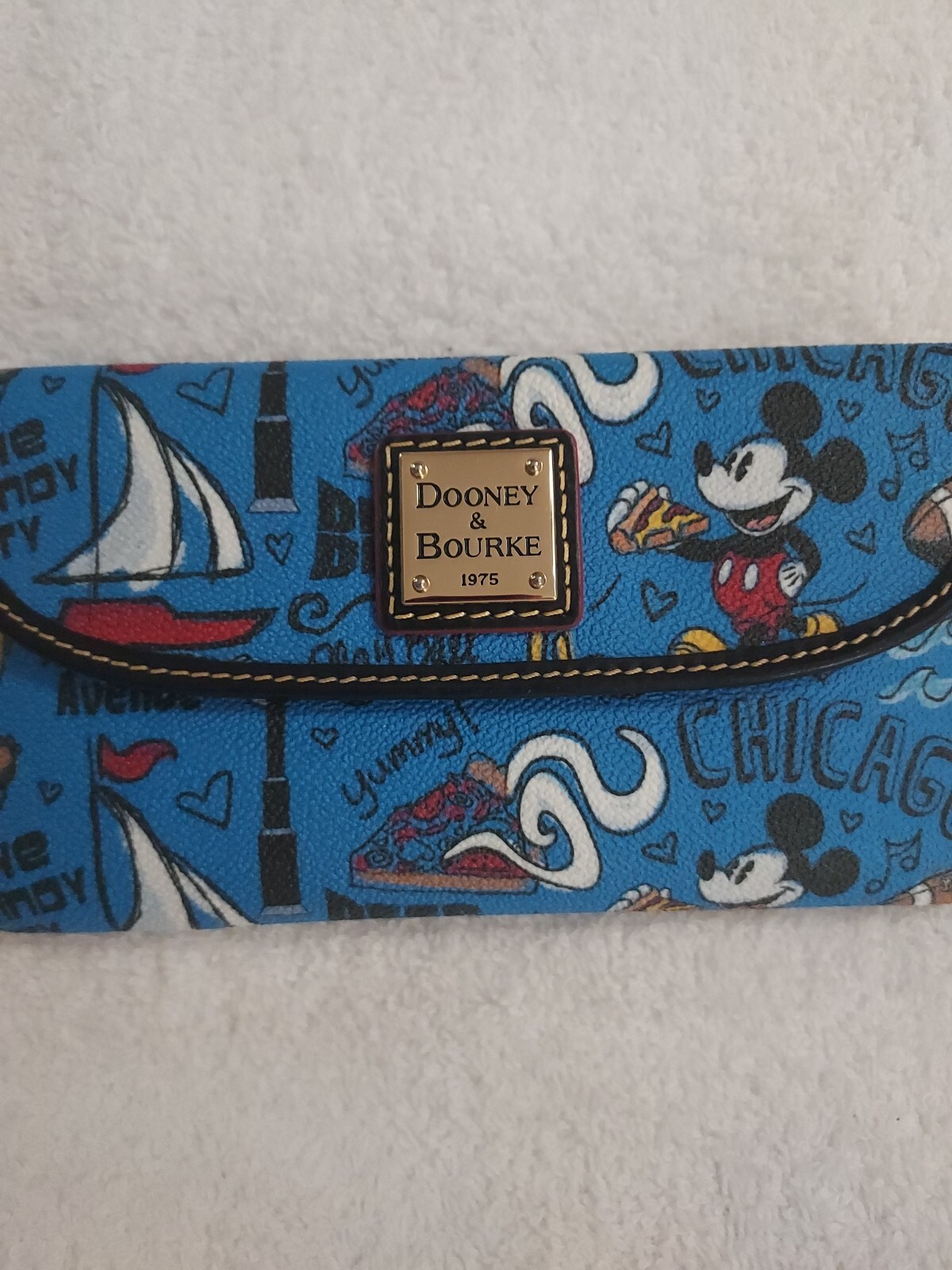 DOONEY & BOURKE💙 DISNEY💙 "CHICAGO" CHECKBOOK WALLET | eBay