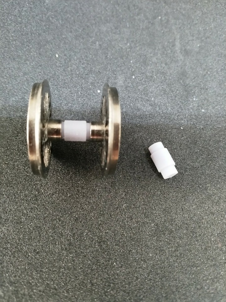 3D printed Replacement Axle And Gear For Bachmann OO Split Chassis ...