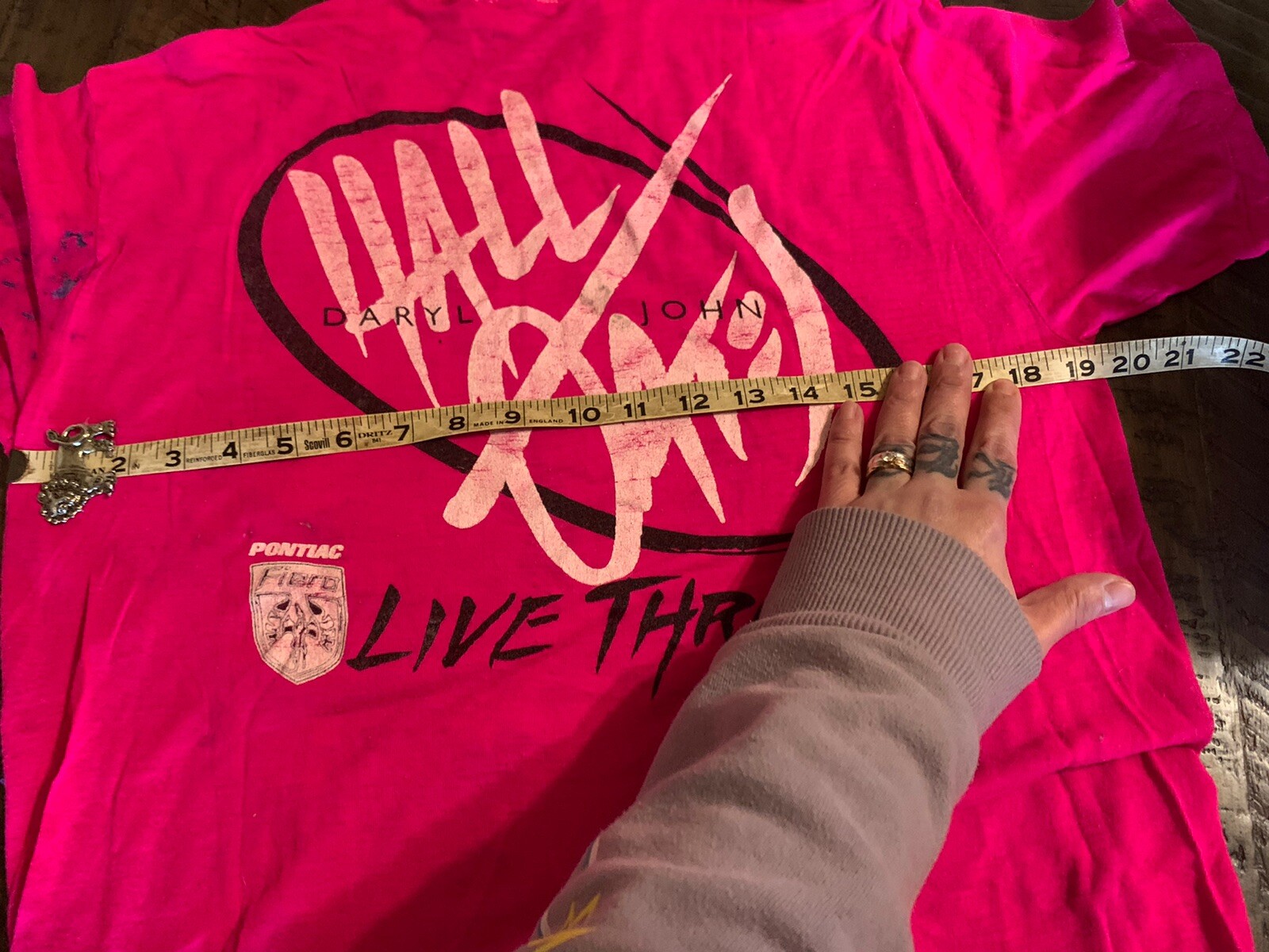 Vintage Daryl Hall & John Oates Unisex Tee “Live Thru… - Gem