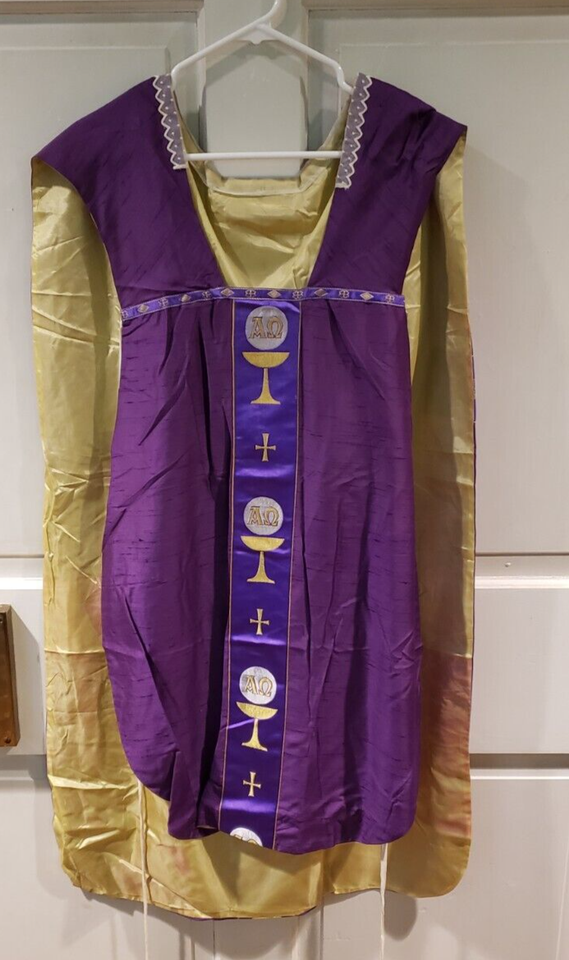 PRIEST VESTMENT FIDDLEBACK CHASUBLE PURPLE SILK BEAUTIFUL APPLIQUE ...