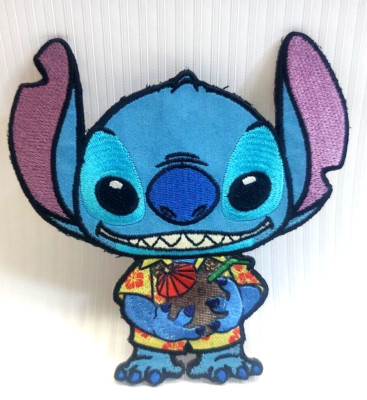 Disney Lilo & Stitch ~ Stitch Wearing Hawaiian Shirt w/Coconut Iron on ...