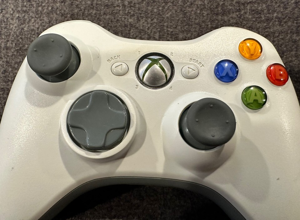 Official Microsoft Xbox 360 White Controller! Works Great! Fast Ship ...