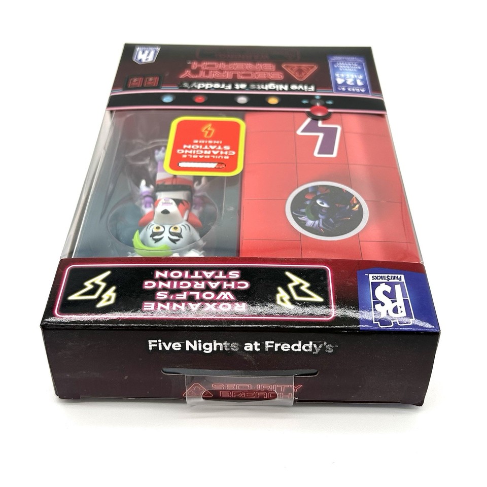 Five Nights At Freddy’s Roxanne Wolf Charging Station Buildable Playset ...