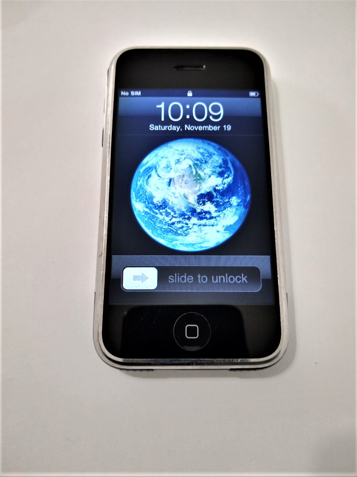Apple iPhone 1st Generation - 16 GB - Black - A1203 (GSM) Collectable ...