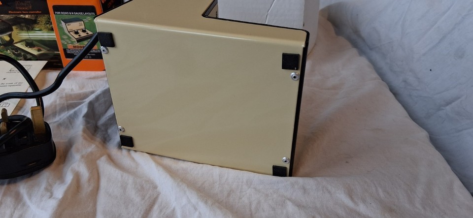 Boxed Gaugemaster Model D Twin Track Electronic Model Railway ...