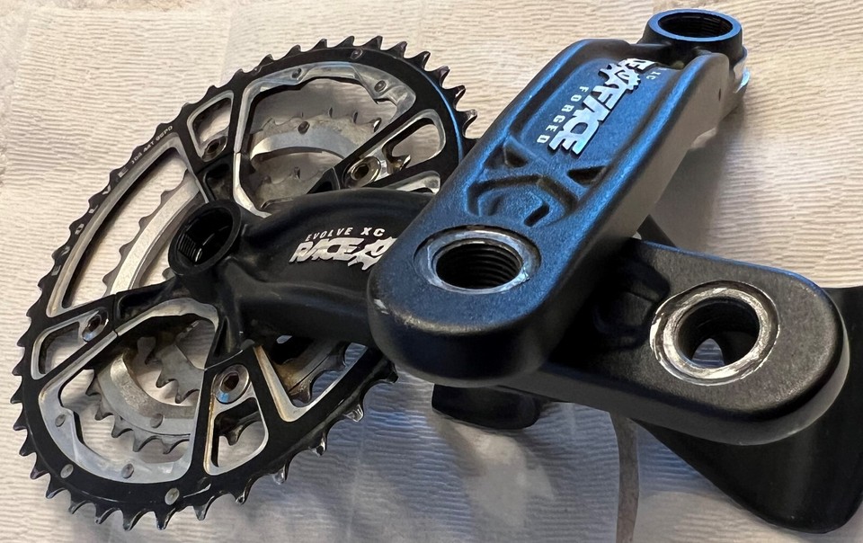Race Face Evolve XC Forged 170MM Triple Chainring Crankset - 44T/32T ...