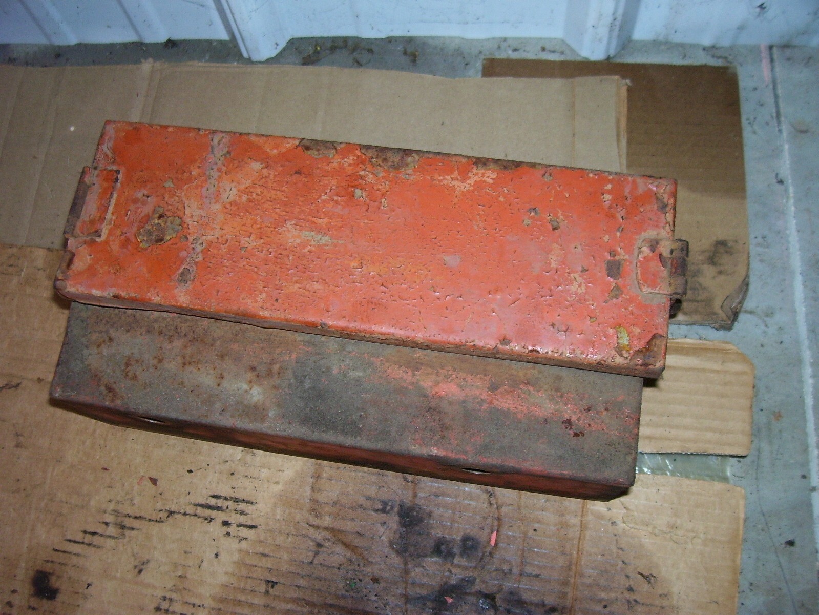 VINTAGE ALLIS CHALMERS WC TRACTOR- TOOL BOX ASSEMBLY- 1940 | eBay