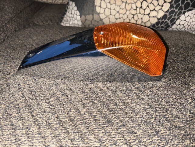 Grakon 5000K LED Cab Light Paccar Part #07785AA | Orange | LED Strip (45)