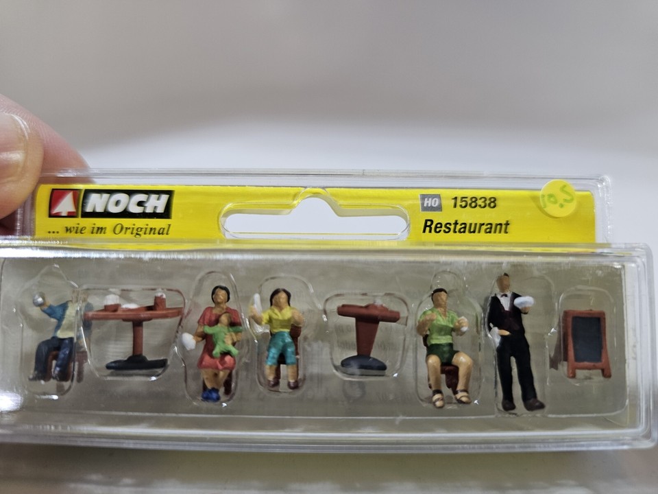 Noch Restaurant Figure Set 15838 HO Scale | eBay
