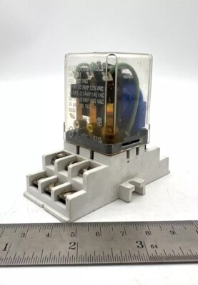 DELTROL CONTROLS 166 3PDT 24VDC Coil 120VAC RELAY & IDEC SR3B-05 RELAY BASE USED | eBay