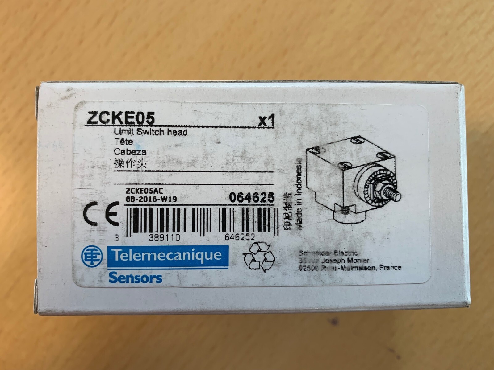 Telemecanique Satzp. XCKJ... 051449 ZCKE05 064625 ZCE02 019080 ZCE01 ...