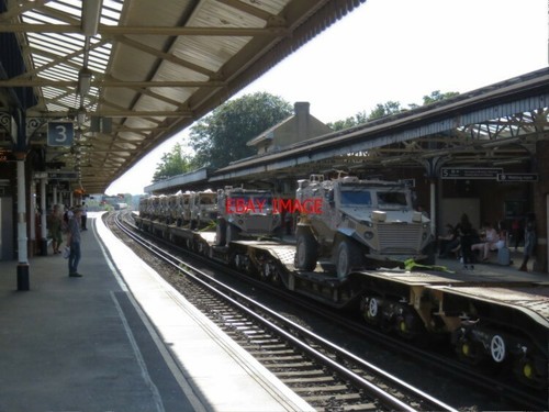 PHOTO (4) CLASS 66 66728 PASSES BASINGSTOKE WITH A LONG RAKE OF WARWELL ...