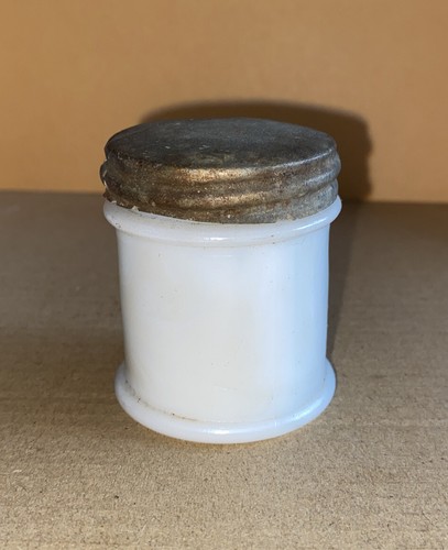 Vintage Musterole Cleveland Antique Milk Glass Jar Bottle Plus 4 Other ...