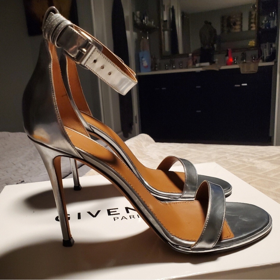GIVENCHY Silver Stiletto Sandals - Gem