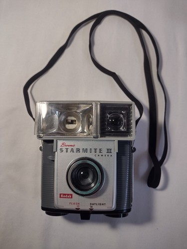 Kodak Brownie Starmite II Camera Outfit With Bulbs Original Box Strap ...