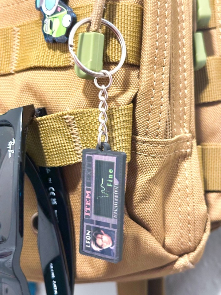 Resident Evil 2 Keychain PS1 Inspired Leon Fine Health Bar Gamer Gift ...