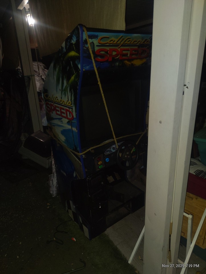 California Speed Arcade Sit Down Driving Racing Video Game Machine ...