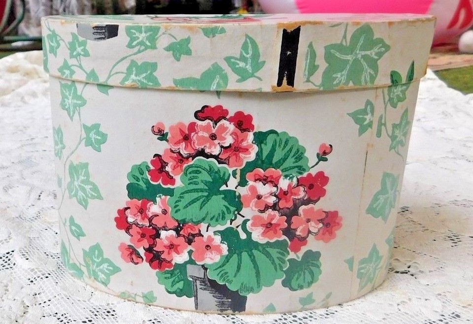ANTIQUE PRIMITIVE WALLPAPERED BAND BOX W NEWSPRINT LINING | eBay