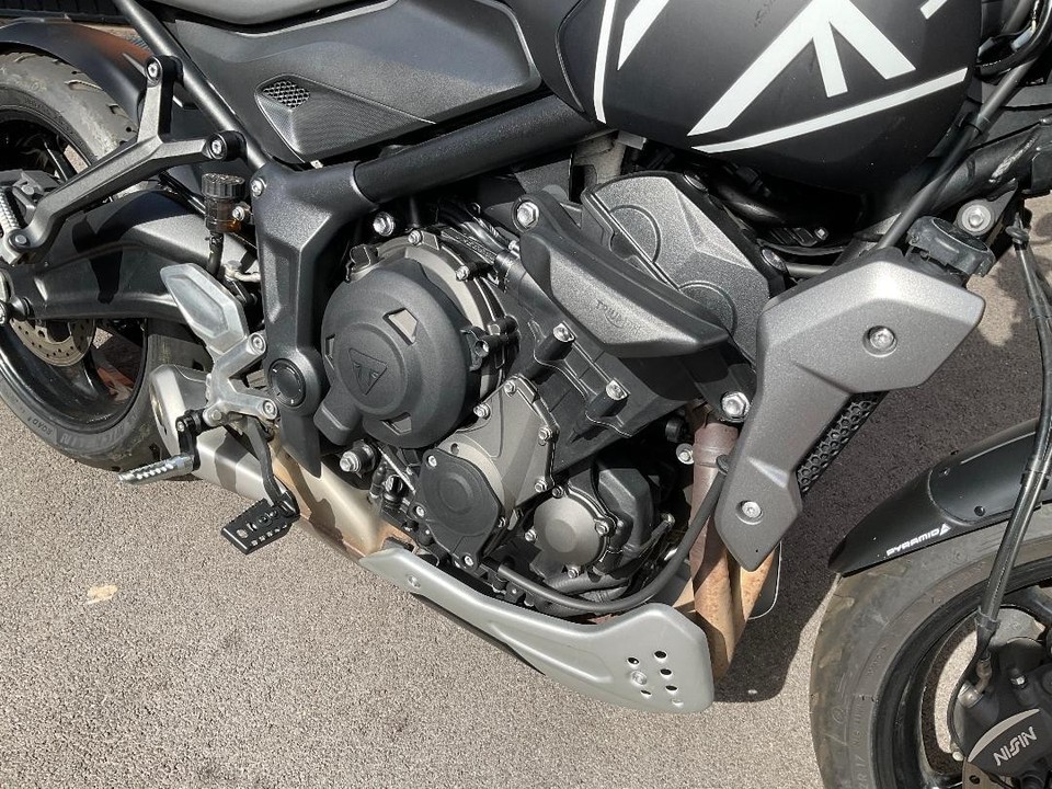Triumph Trident 660, 2021, 3050 ml. Suspension lowering kit 3cm + many ...