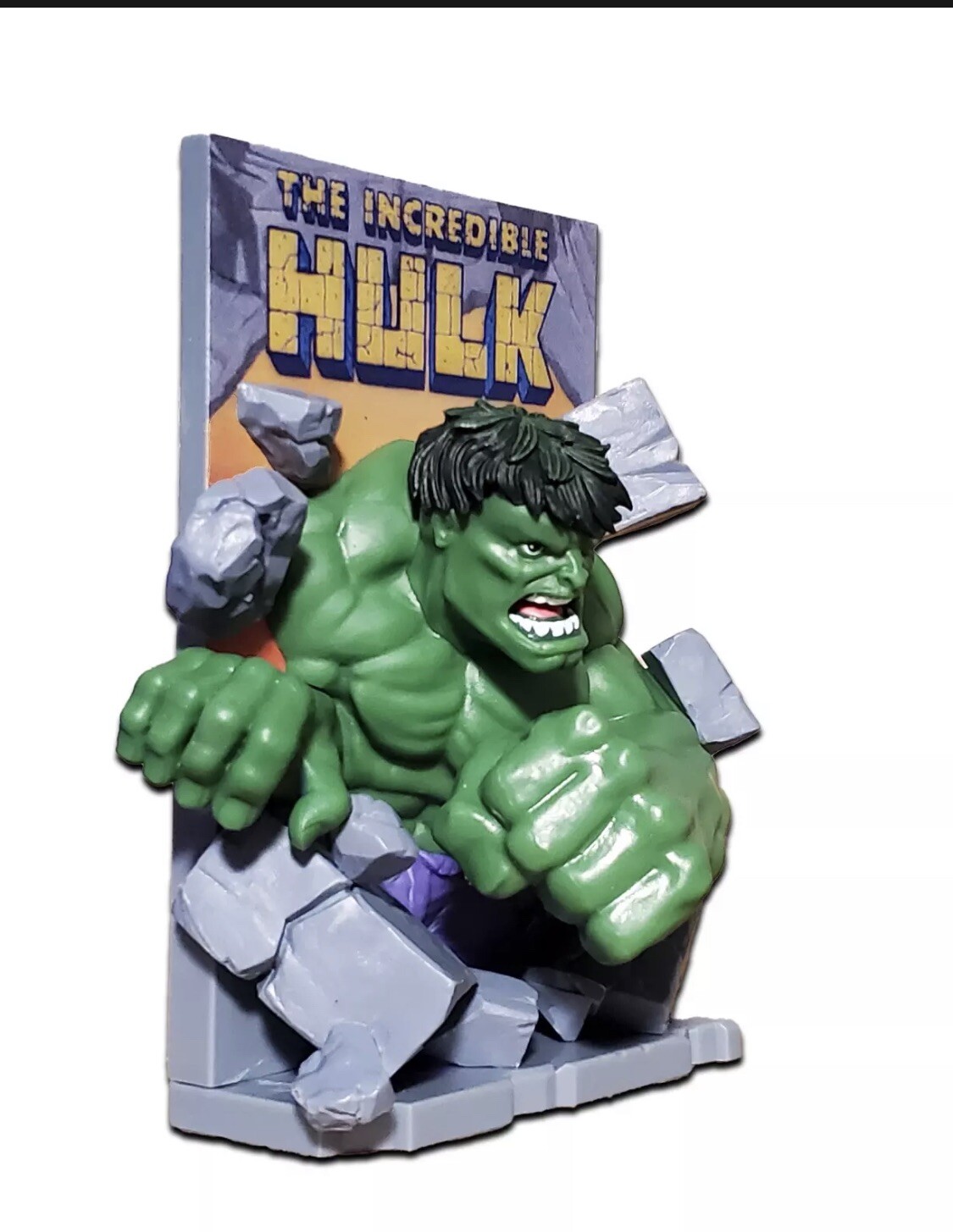 Marvel Incredible HULK 3D Comic Standee Loot Crate Avengers Figure ...