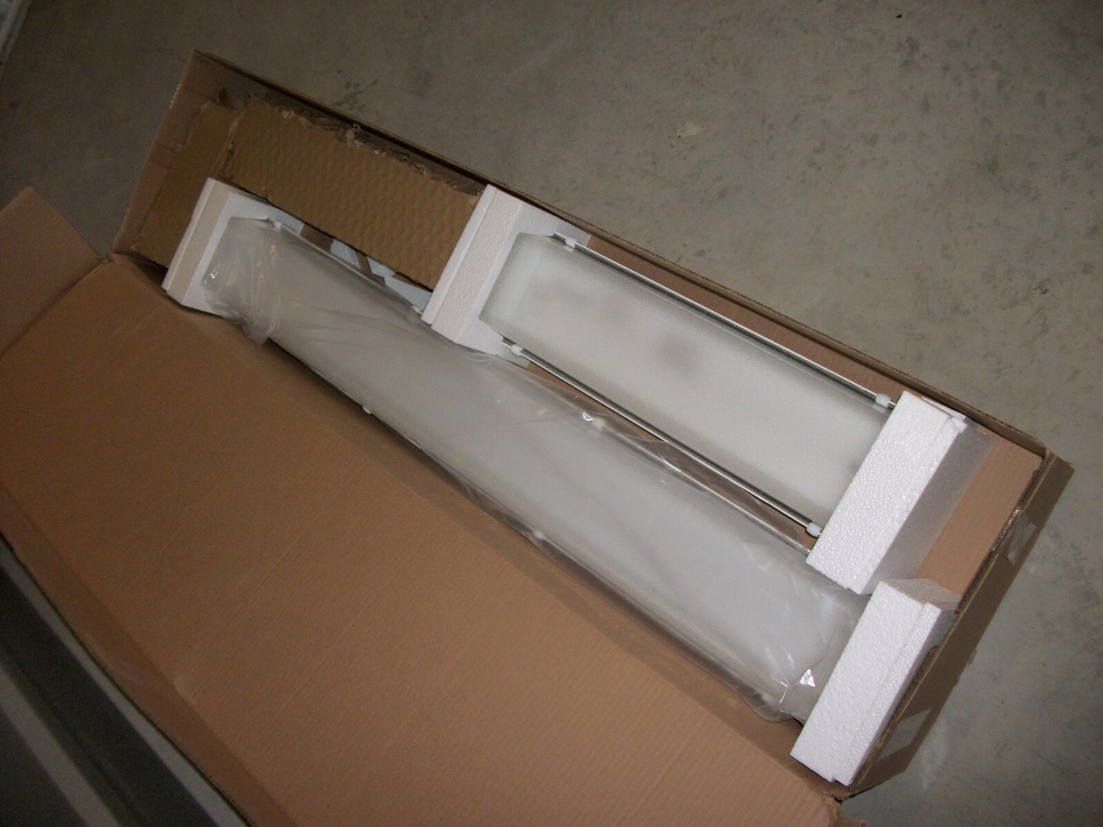 COOPER METALUX VT2-232DR-UNV- VT-REM-ELB50- EB81-WL-U W/ REMOTE ...