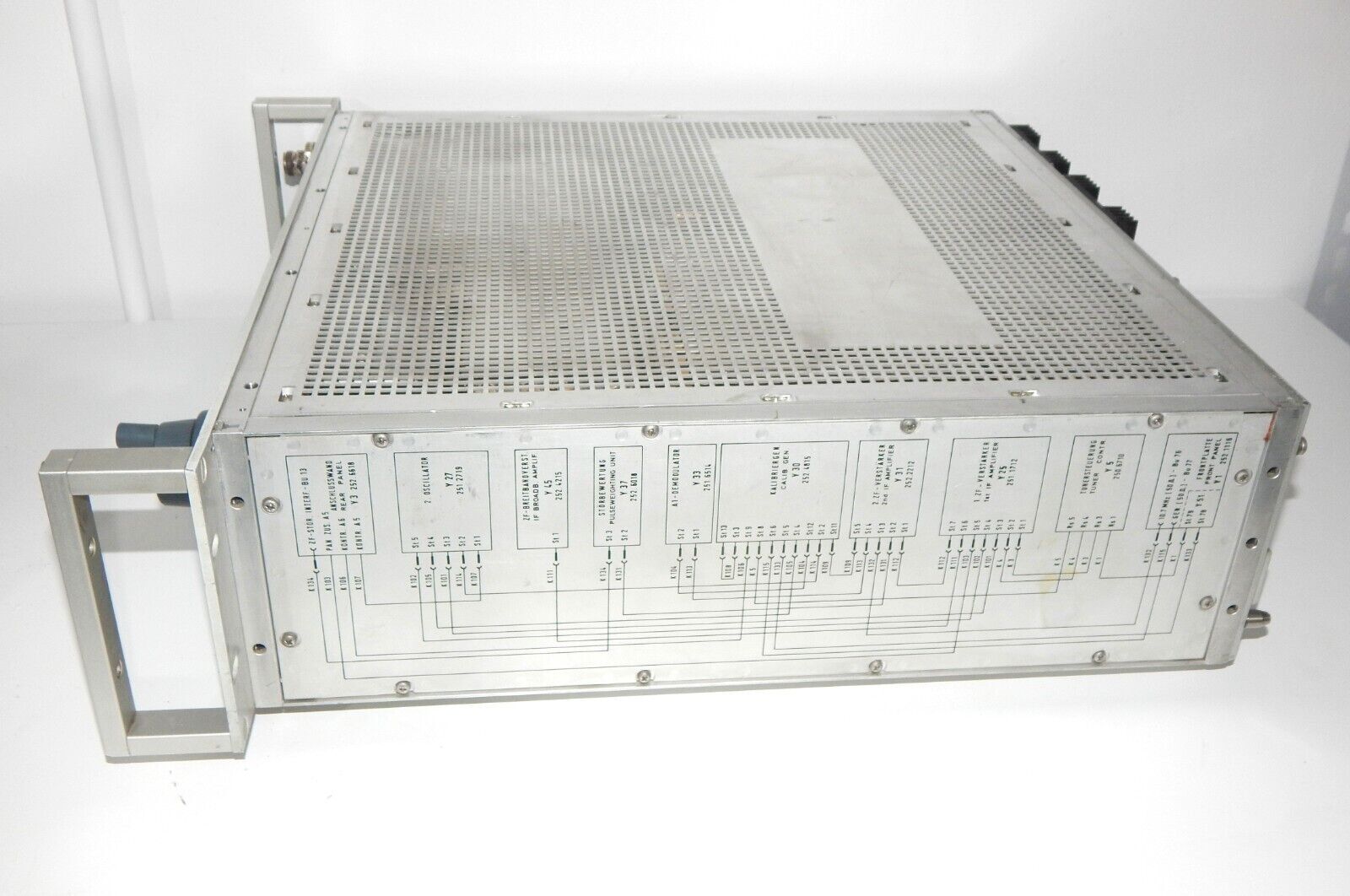 Rohde & Schwarz VHF-UHF test receiver ESU 2 rack mount | eBay