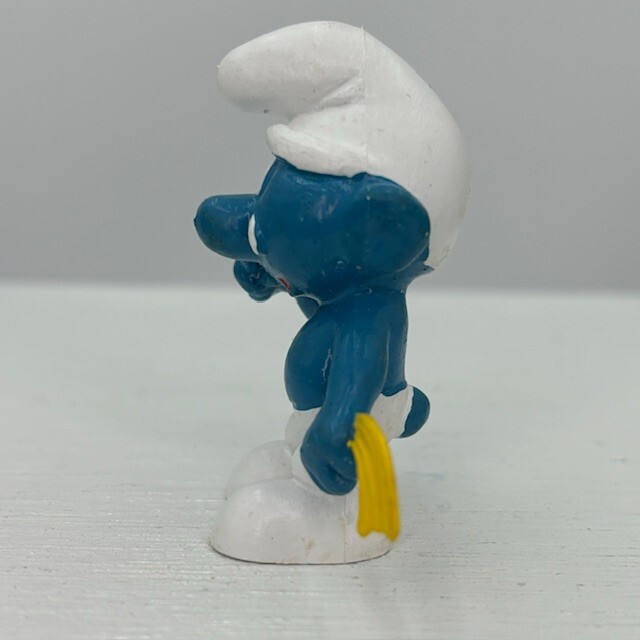 Smurfs 20018 Crying Cryer Smurf Yellow Hanky Vtg PVC Figure Schleich ...