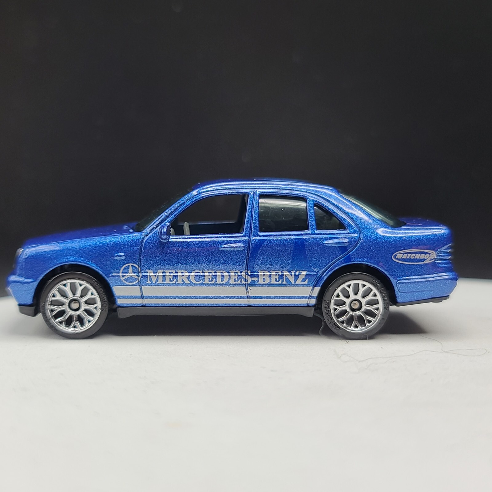Matchbox Mercedes-Benz E Class (2002 MBX 1-75, ROW / International ...