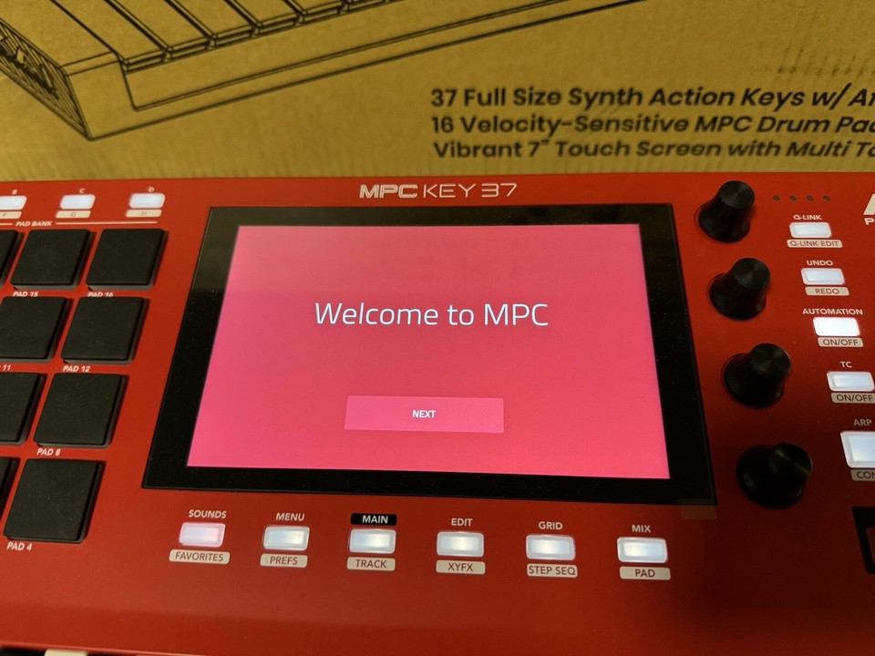 Akai Professional MPC Key 37 Standalone MPC Production Keyboard W ...